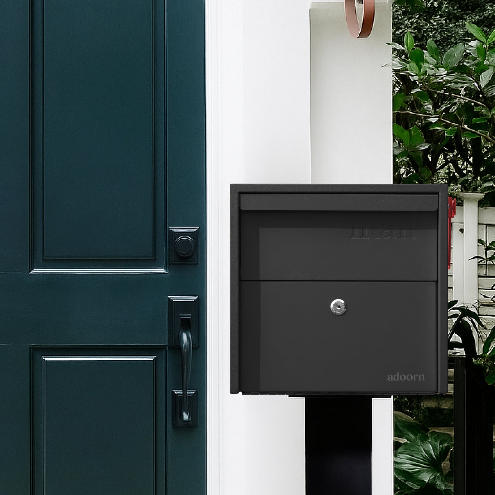 Post Mount Locking Mailbox | Small