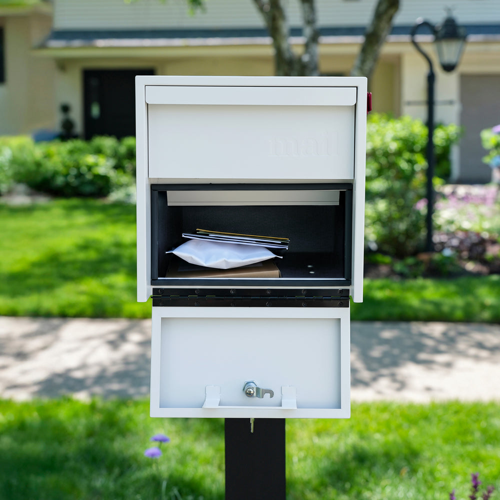 Locking Post Mount Mailbox | Small